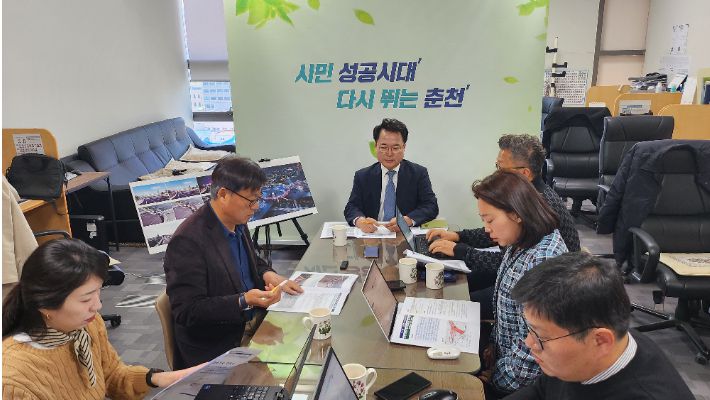 육동한 춘천시장 "강원FC ACLE 홈경기 전제 조건 충족돼야" 협의 가능 : ZUM 뉴스