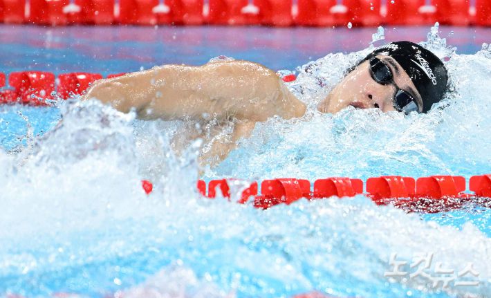 4회 연속 메달을 향해…수영 황선우, 자유형 200m 예선 통과 : zum 뉴스