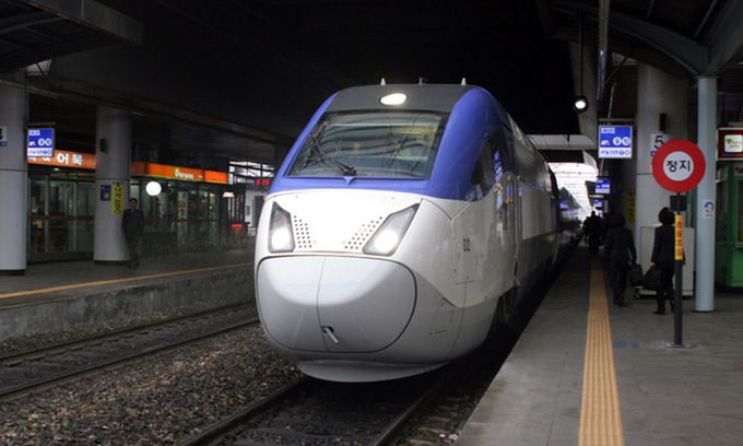 [속보] 산불 확산에 동해∼강릉 KTX·무궁화 열차 운행 중단 : ZUM 뉴스