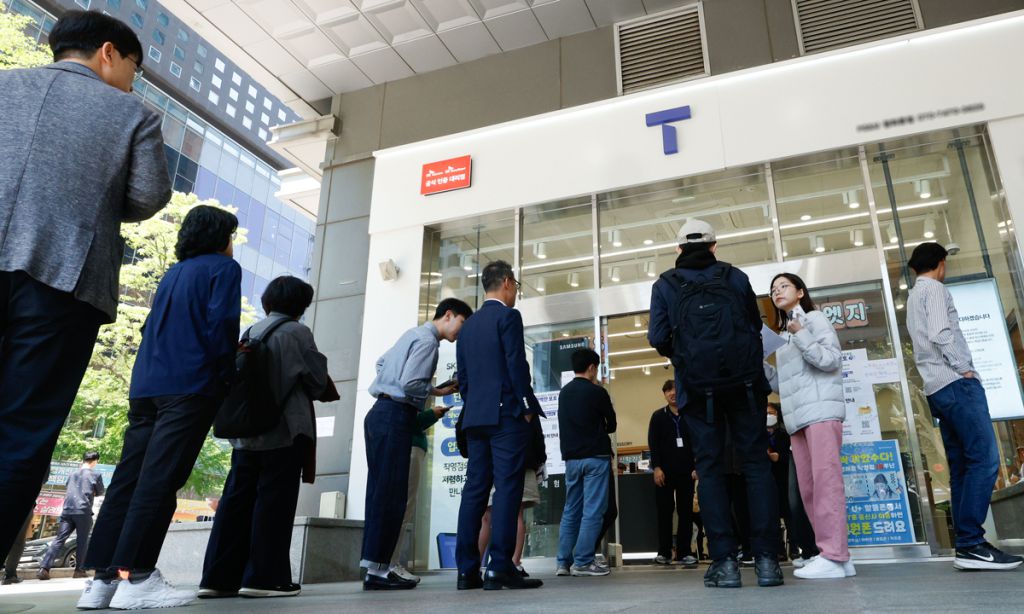 피해 고객에 유출사실 안 알린 SKT… 개인정보위 “즉각 통지해야” : zum 뉴스