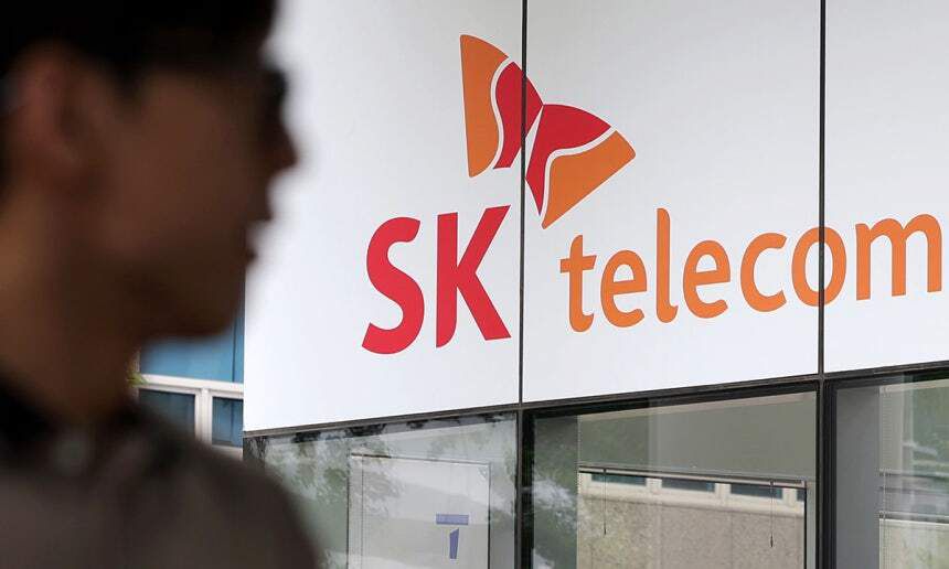 SKT, 고객 위약금 면제·1조원대 보상안 내놔 : zum 뉴스