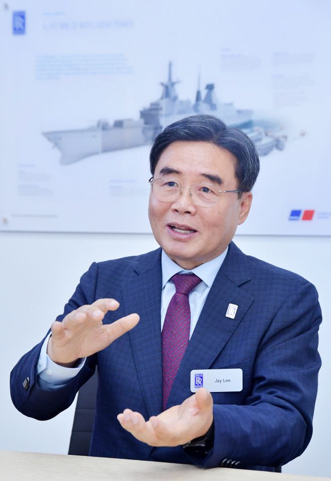 [MADEX 2023] "세계 최고 기술력으로 한국 해군과 협력 강화" : zum 뉴스