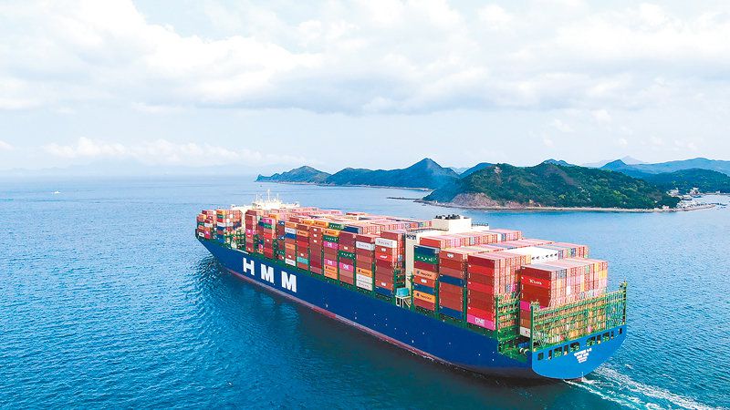 [단독]판 커진 HMM 인수전, 세계 5위 獨해운사도 검토 : zum 뉴스