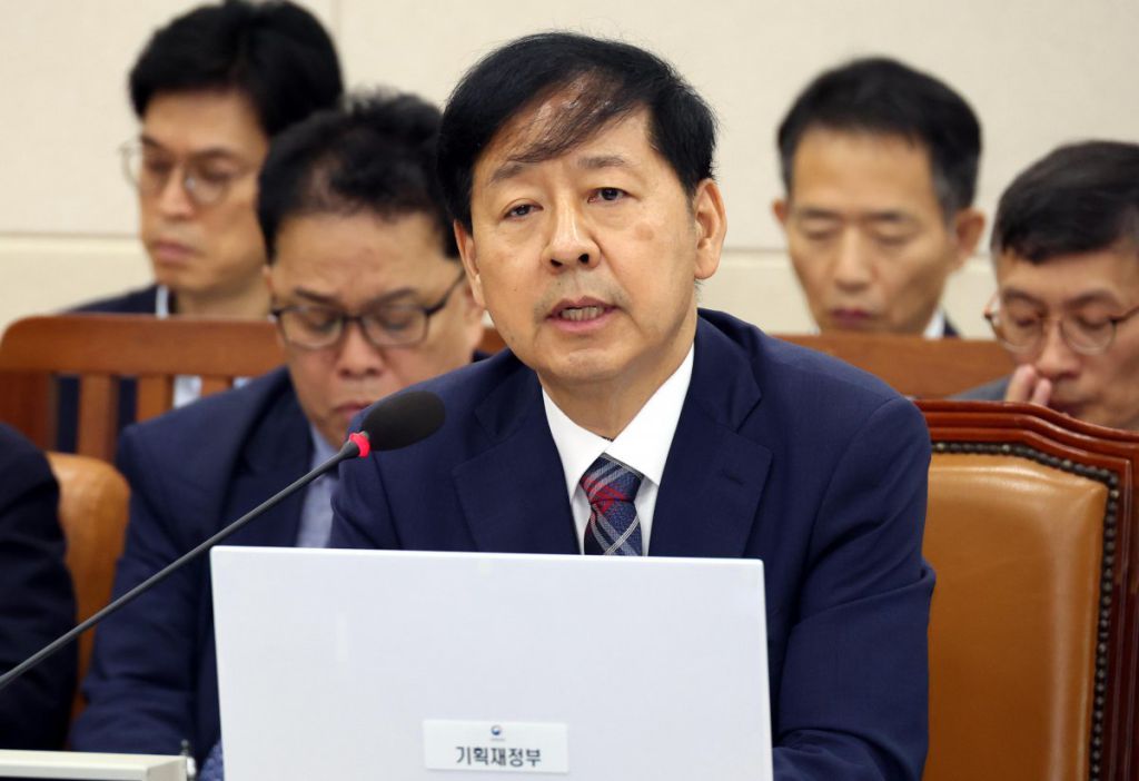 ‘한국판 IRA’ 나오나…구윤철 “국내 생산 촉진세제 도입 검토” : zum 뉴스