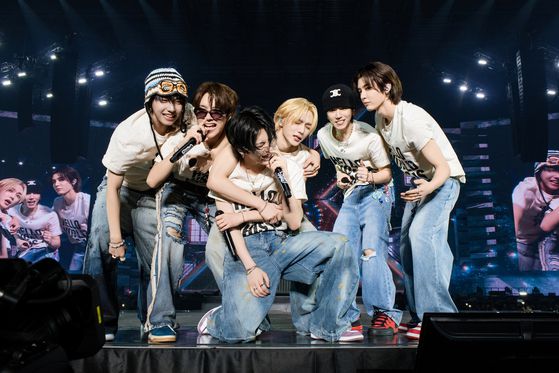 폭염도 이긴 열기…보넥도, KSPO돔 뚫은 라이브로 원도어 마음 '노크'(종합) : zum 뉴스