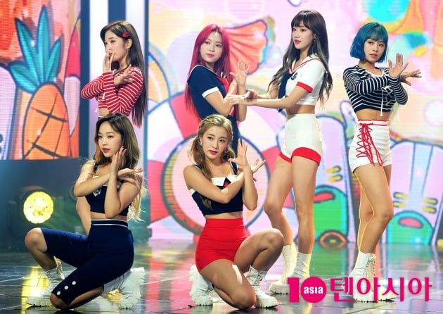 '이현주 왕따 논란' 에이프릴…RBW에 인수된지 이틀만에 결국 해체[TEN피플] : zum 뉴스