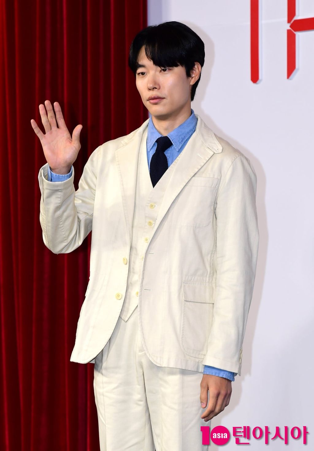 류준열 소속사 자회사, e스포츠 저변 확대 꾀한다…'페이커' T1과 MOU [공식] : zum 뉴스