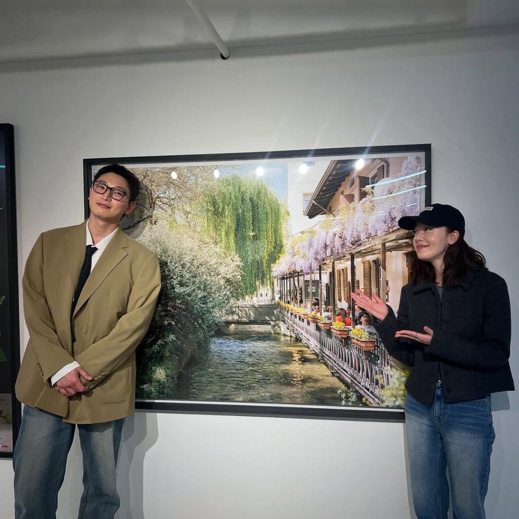 한선화, '1살 연하' 정진운과 미술관서 포착…'연애 말고 결혼' 인연 11년째 ing : zum 뉴스