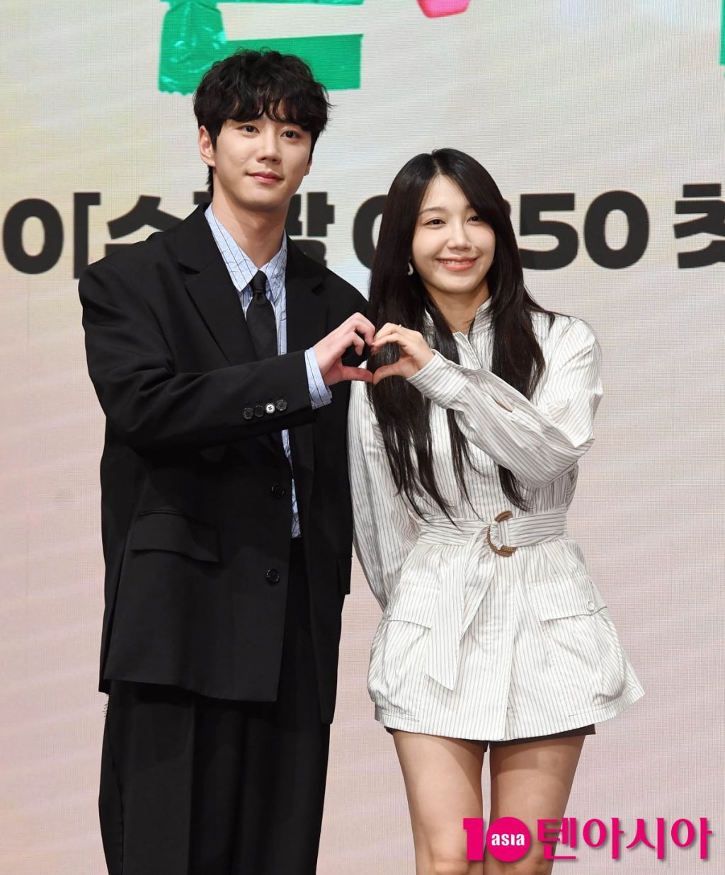 [종합] '아이유 남친' 이준영, ♥정은지와 운동으로 사랑 키웠다…"하루 5끼→9kg 증량" ('24시 헬스클럽') : zum 뉴스