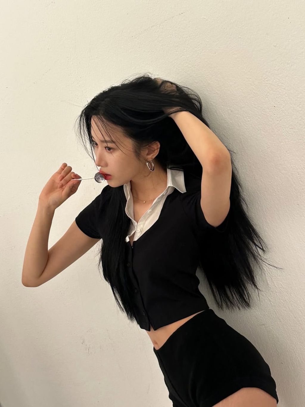 '169cm 47kg' 문가영, 자기관리 어느정도길래…아찔한 허리라인+볼륨감 동시에 가져 : zum 뉴스