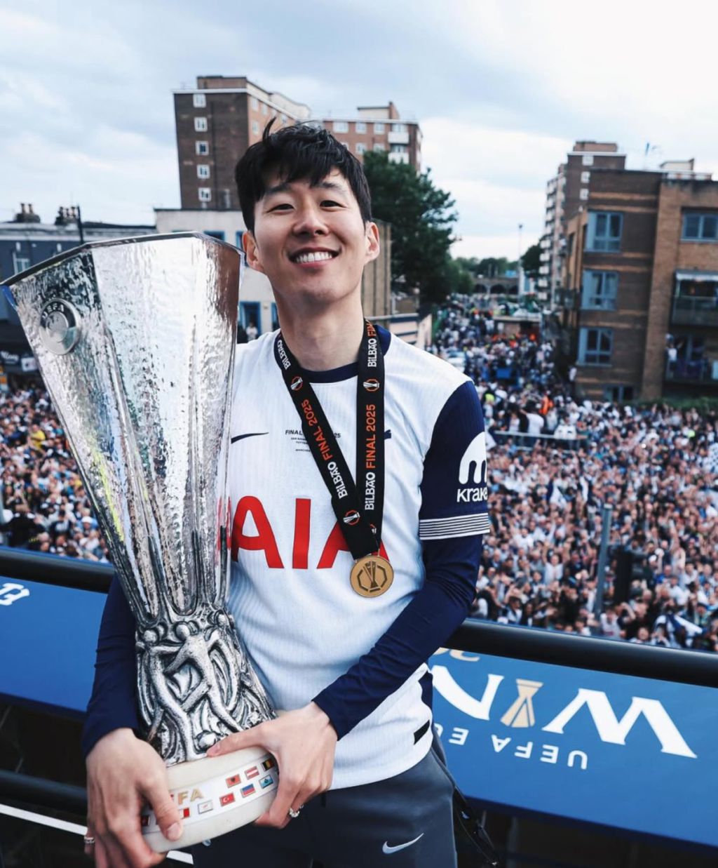 '발 부상' 손흥민, EPL 최종전 결장…토트넘 감독 "손흥민 발 아직 낫지 않았다" : zum 뉴스