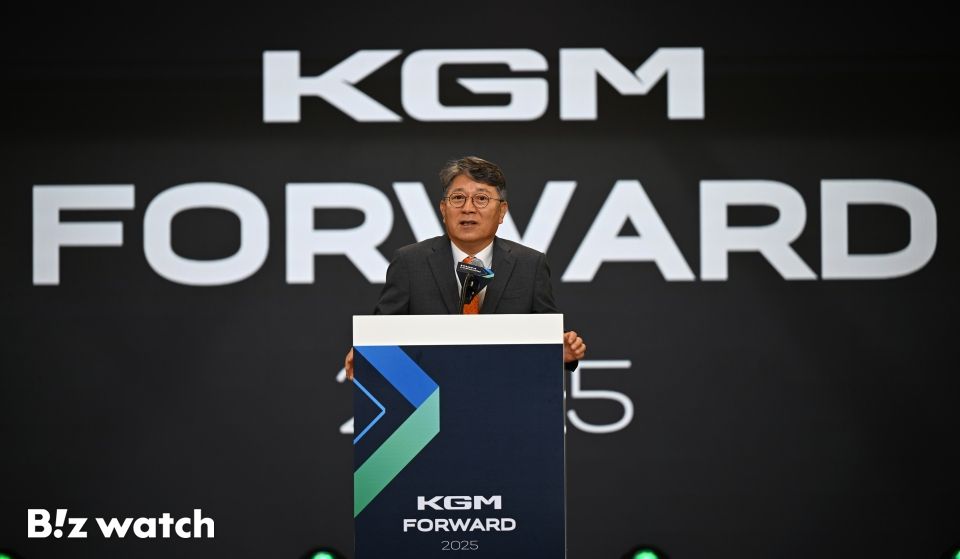 "진단 마치고 본격 도약 시동" KGM, 3각 승부수 던졌다 : zum 뉴스