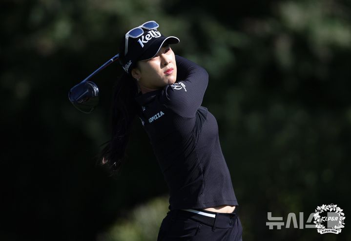 '304야드·이글 2개' 윤이나, LPGA 포드 챔피언십 첫날 공동 3위 : ZUM 뉴스
