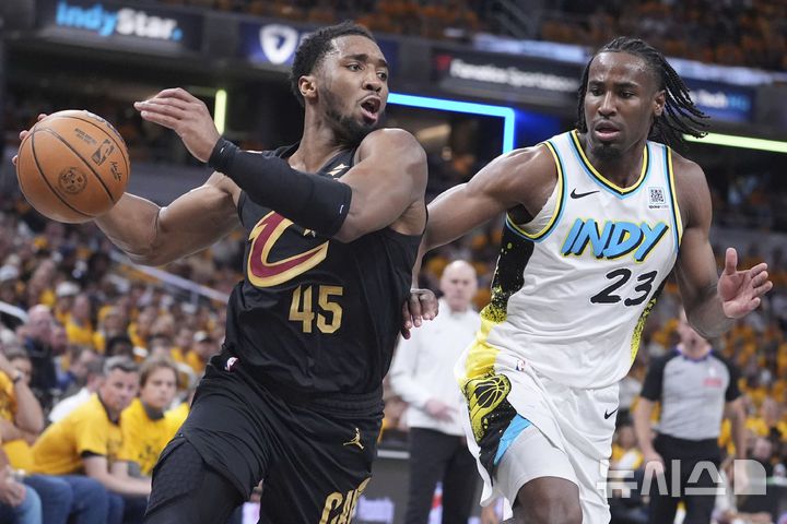 NBA 동부 1위 클리블랜드, PO 2라운드 2연패 뒤 1승 : ZUM 뉴스