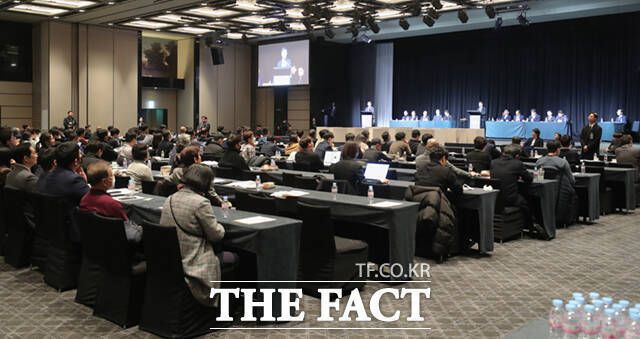 영풍·MBK, 고려아연과 SMC 법적 지위 두고 공방 : ZUM 뉴스