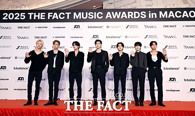 [2025 TMA] 엔하이픈 'TMA 드레스코드는 블랙' : zum 뉴스