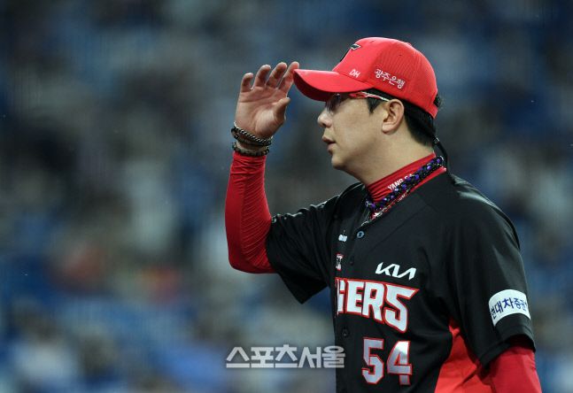 '34세에 151승' 양현종, KBO리그 역대 1위 '송진우 210승' 넘는다 [SS 시선집중] : zum 뉴스