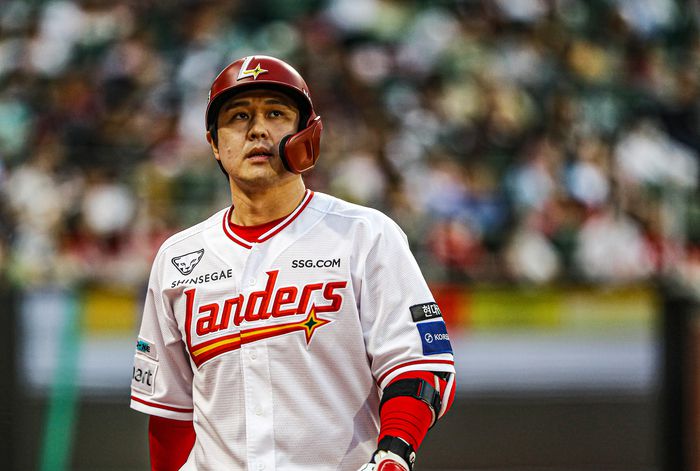 KBO리그 최초 500홈런 ‘금자탑’→홀가분해진 마음…최정, ‘완전체 SSG’ 향한 첫 단추 [SS시선집중] : zum 뉴스