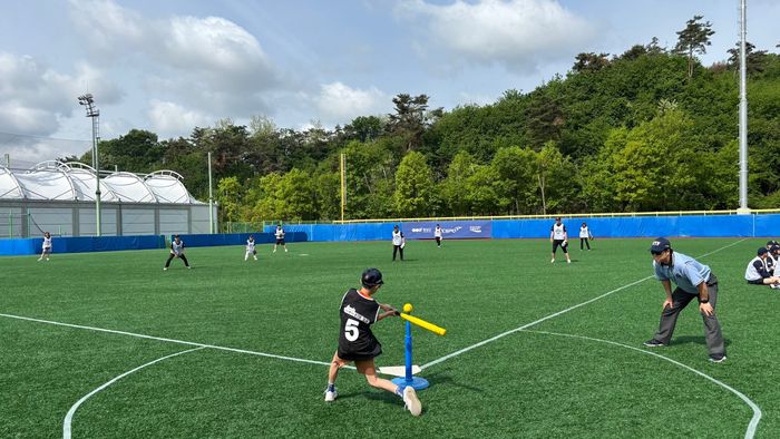 ‘참가비 무료+레전드 참여’ KBO, 2025 제2차 야구로 통하는 티볼캠프 참가 가족 모집 : zum 뉴스