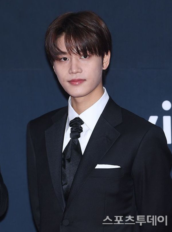 'NCT 퇴출·SM 계약 해지' 태일, 특수준강간 혐의로 불구속 기소 : ZUM 뉴스