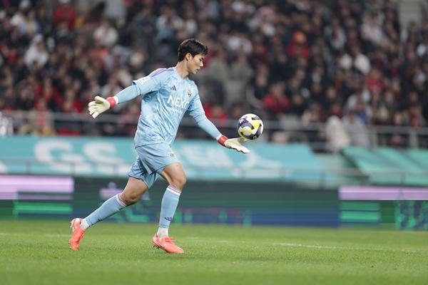 전북 골키퍼 송범근, K리그1 11라운드 MVP…K리그2 MVP는 부산 빌레로 : ZUM 뉴스