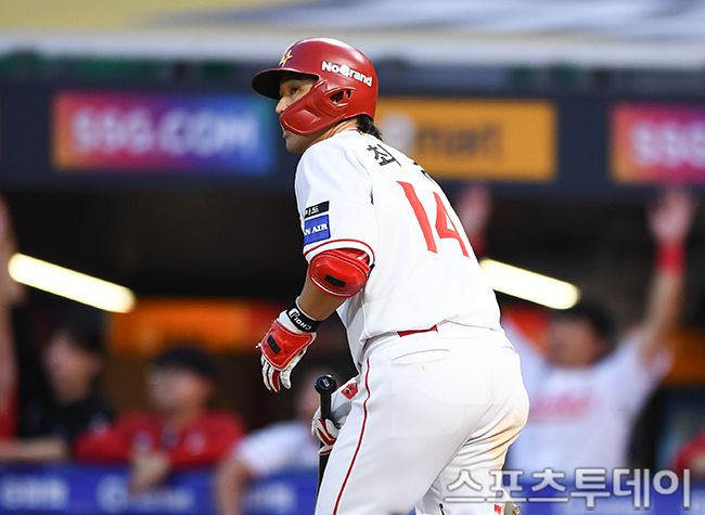 SSG 최정, KBO 리그 최초 통산 500홈런까지 '-2' : ZUM 뉴스