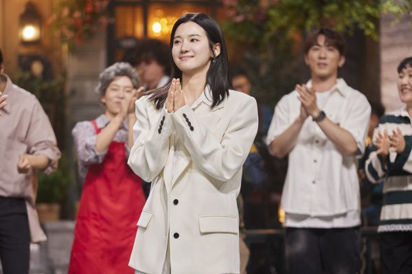 "웃기려는 진심 느껴져" 박주현, 신동엽에 인정받았다(SNL) : ZUM 뉴스