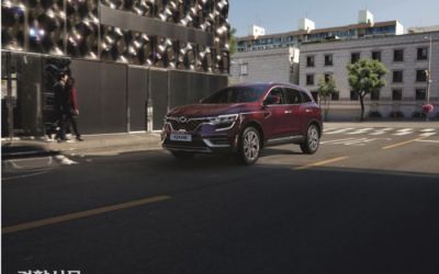 ‘공간’으로 승부하는 중형 국산 SUV QM6 : ZUM 뉴스