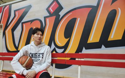 화려함보단 헌신, ‘대체 불가’ SK 안영준…“희생하는 MVP로 새 이정표, 포워드 농구 이끌 것” : ZUM 뉴스