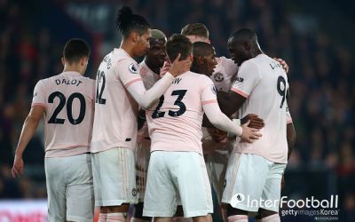 [EPL 리뷰] '루카쿠 멀티골' 맨유, 팰리스 원정서 3-1 승...4위 도약은 실패 : ZUM 뉴스