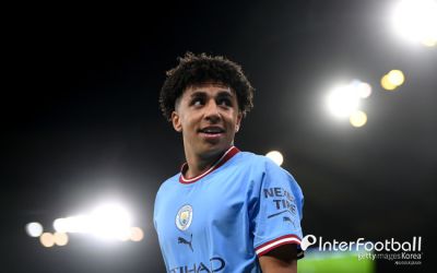 [EPL STAR] 칸셀루 잊게 한 '04년생'...인버티드 풀백 완벽 수행→펩도 극찬 : ZUM 뉴스