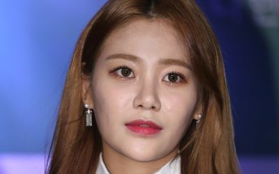AOA 유나, 권민아 폭로 이후 3개월 만에 SNS 활동…"데뷔 3000일 고맙다" : ZUM 뉴스