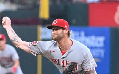 KBO 10승 투수의 힘겨운 ML 생존기…150km 던져도 홈런 3방에 눈물 : ZUM 뉴스