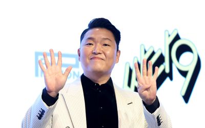 싸이, 폭우 피해 속 여수 '흠뻑쇼'→1억 기부 : ZUM 뉴스