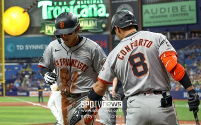 [이정후 게임노트] '쳤다하면 100마일 강타' 이정후, 4G 연속 안타에 MLB 데뷔 첫 도루로 득점까지 : ZUM 뉴스