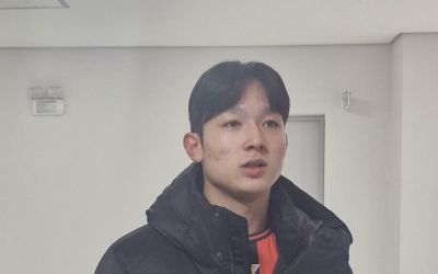 [SPO 현장] "SON과 연락은 아직" 강원 떠나는 양민혁 "손흥민 선배같은 존재 되고파, 토트넘은 조기 합류 요청"(일문일답) : ZUM 뉴스