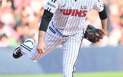 '4이닝 5실점' KBO 데뷔 후 최악투, 15G 무패 행진도 끝났다 : ZUM 뉴스