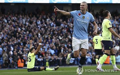'그래도 홀란' 맨시티, 사우샘프턴 10백 뚫고 1-0 진땀승→리버풀 제치고 선두 등극+EPL 5연패 시동 [PL 리뷰] : ZUM 뉴스