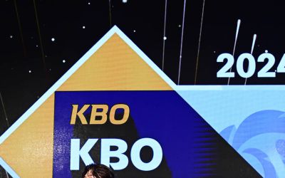 김도영 '2024 KBO MVP 등극'[포토] : ZUM 뉴스