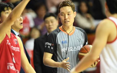 "과오에 맞는 징계 내릴 것"…KBL, 6일 SK-정관장 심판진 운영 미숙 인정→강력 처벌 예고 [공식 발표] : ZUM 뉴스