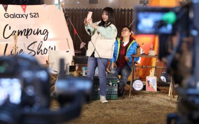 KT, 갤S21 개통…BJ쯔양과 '비대면 전야제' : ZUM 뉴스