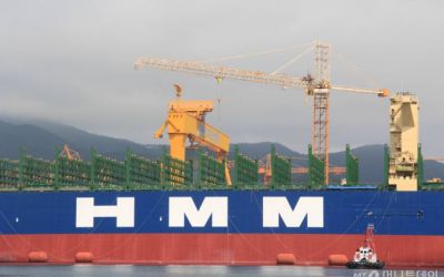 HMM, 장 초반 10% 급락…"CB 6000억 주식 전환" : ZUM 뉴스