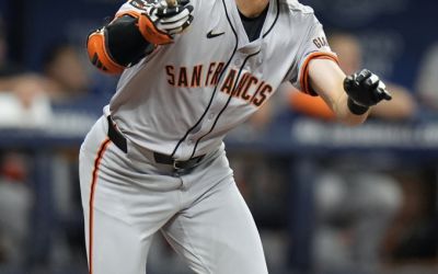 이정후, MLB 입성 13경기 만에 첫 도루…4경기 연속 안타 : ZUM 뉴스