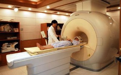 단순 두통·어지럼증, MRI 받았다간 진료비 ‘폭탄’ : ZUM 뉴스