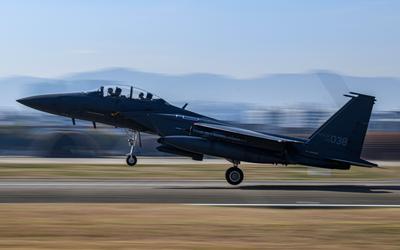 F-15K 성능 개량 비용 1조 늘었다… 방사청 “고물가 영향” : ZUM 뉴스