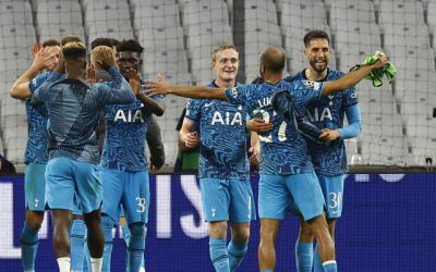 ‘손흥민 부상 교체’ 토트넘, 마르세유 꺾고 UCL 16강 진출 : ZUM 뉴스