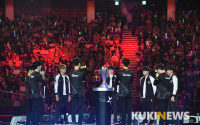 SKT T1 VS 그리핀 '우승 트로피는 누구에게?' : ZUM 뉴스