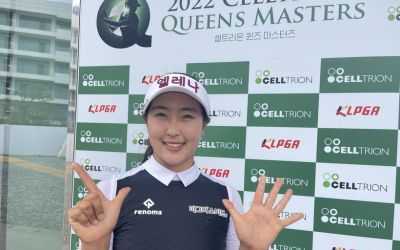 [KLPGA] 김민주, '루키 최초' 7홀 연속 버디...셀트리온 퀸즈 마스터즈 공동 2위 : ZUM 뉴스
