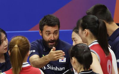 한국 여자배구, 2시즌 연속 VNL 무승점 12전 전패 마감 : ZUM 뉴스