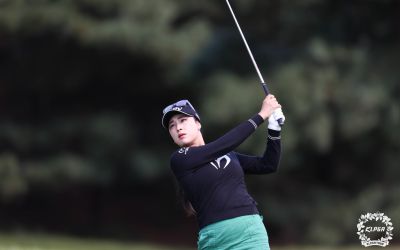 [KLPGA] 윤이나. "첫 후원사 대회라 긴장...오늘 경기 굉장히 맘에 들었어요" : ZUM 뉴스